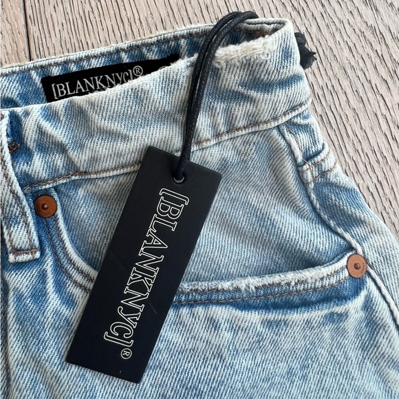 Blank NYC | Shorts | Nwt Blanknyc The Reeve Ultra Hi Rise Short Sz24 ...